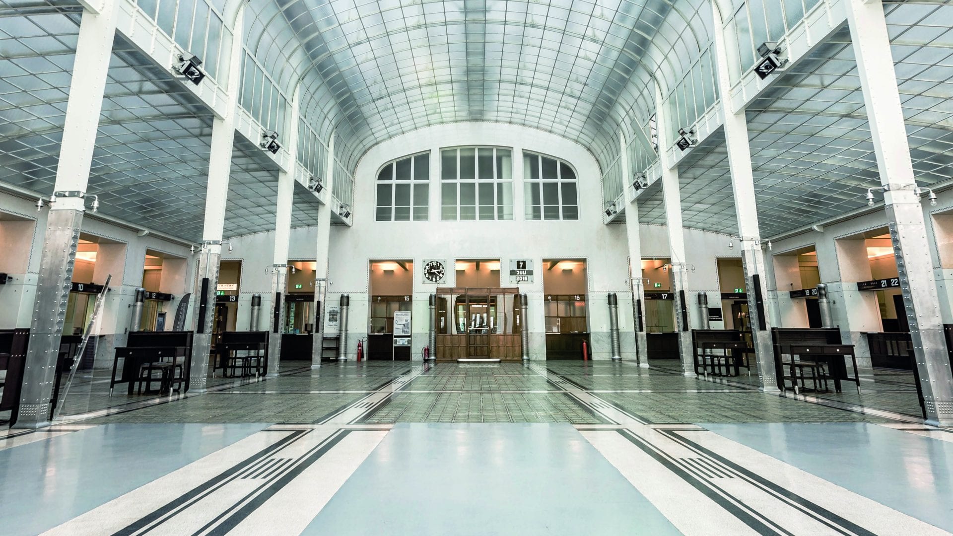 Modern Banking - Arbeit&Wirtschaft