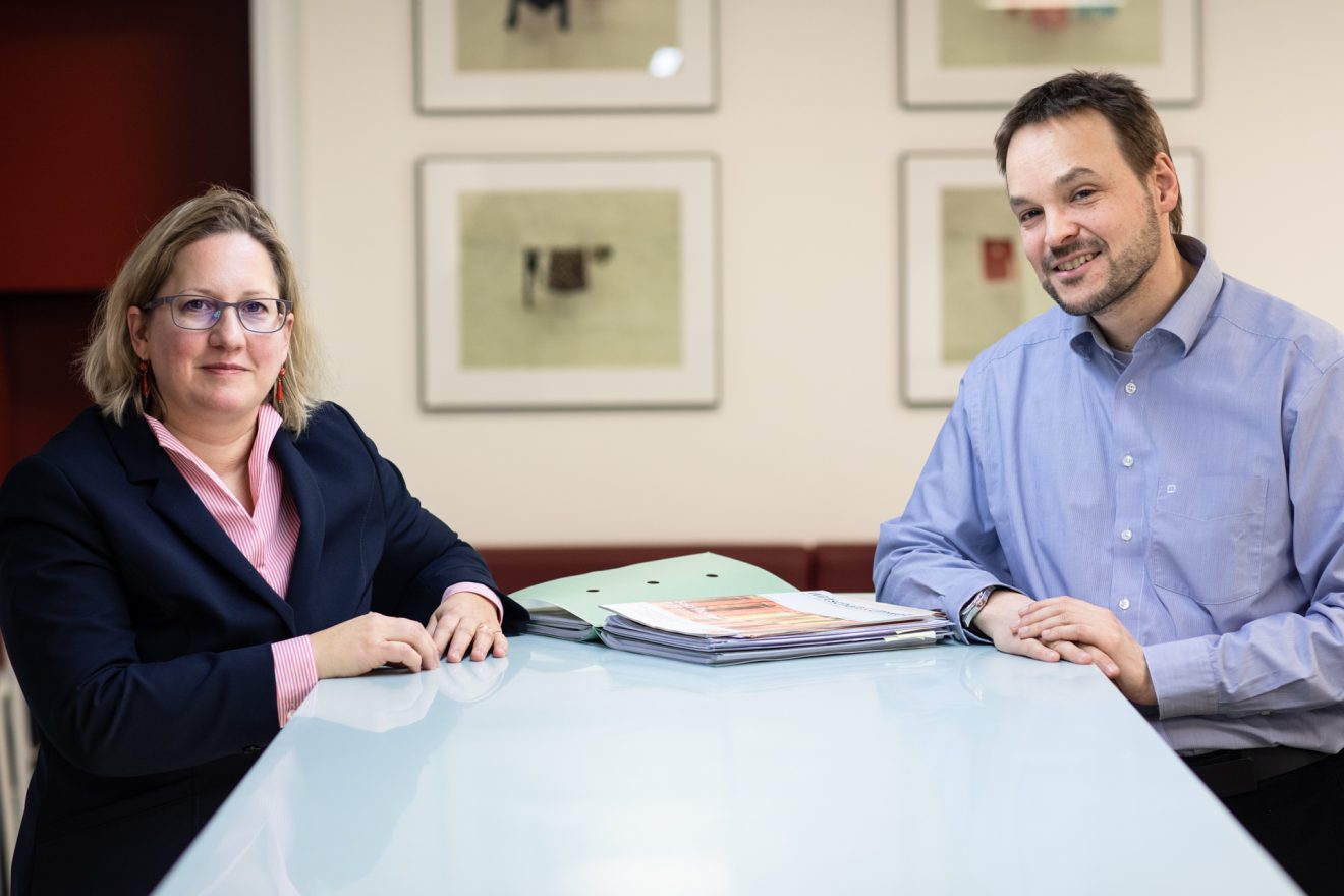 Gold Plating: Standards senken, Schutzvorschrifen abbauen - Arbeit ...