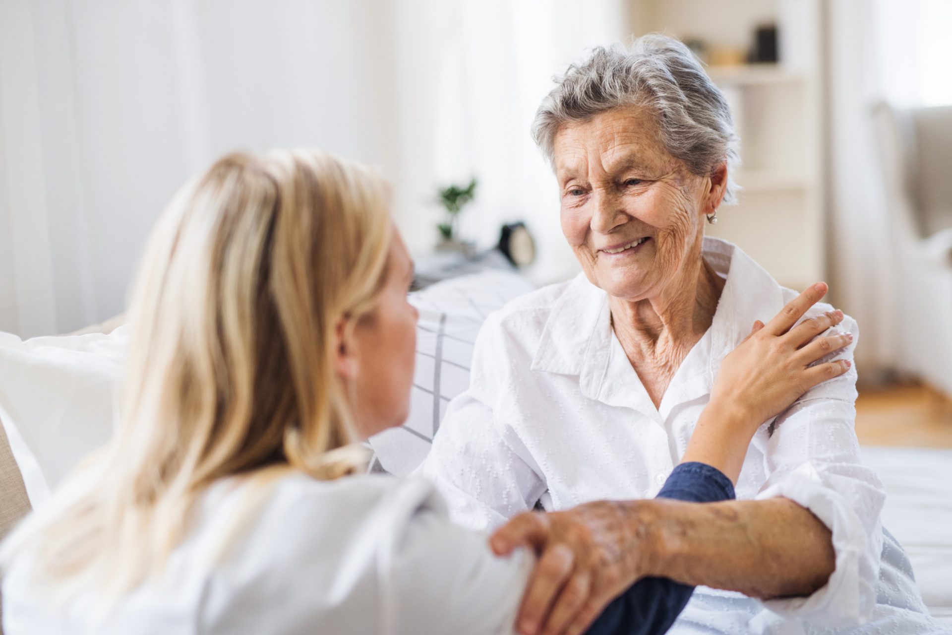 Pflegepersonal – diese Berufe gibt es in Österreich - Arbeit&Wirtschaft