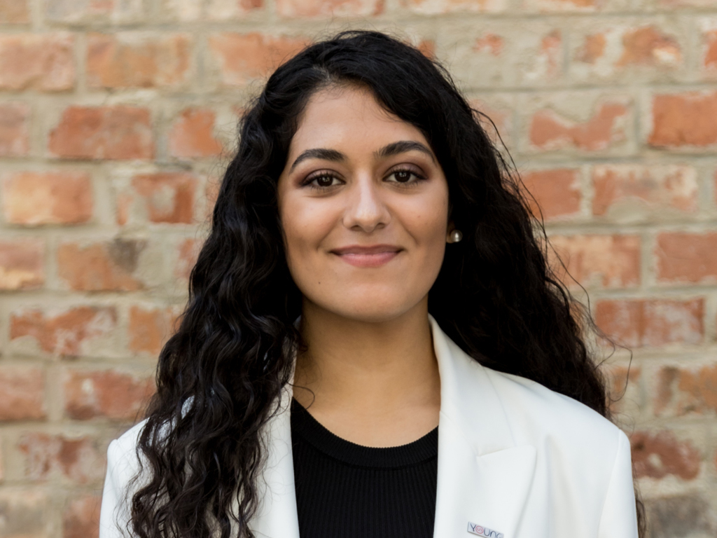 Tugba Ünal, Autor bei Arbeit&Wirtschaft